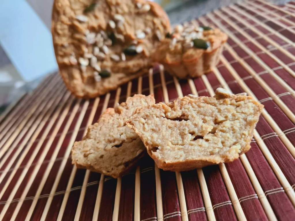 Prajitura cu mar si mix de seminte – Meniuri pentru zambareti