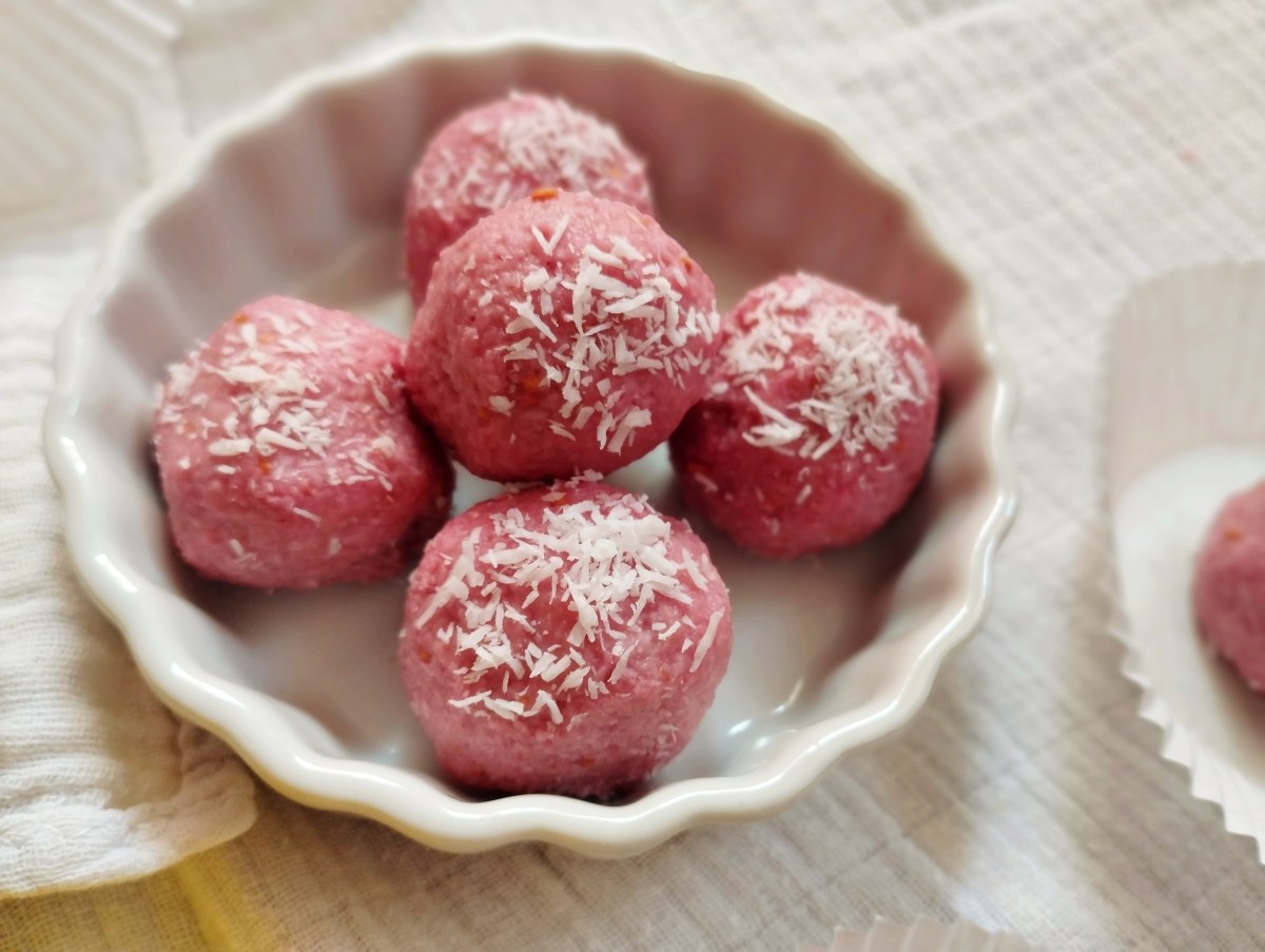 Bomboane cu cocos si zmeura – Meniuri pentru zambareti